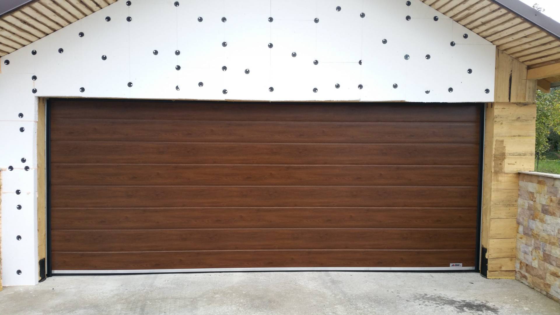 Usi de garaj - LUTHERA